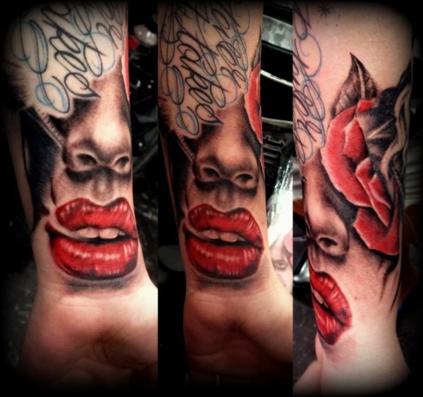 55 Tatouages de rouge à lèvres (bisous) ou labial : Galerie