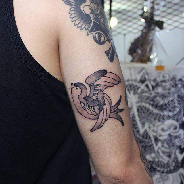 90 Disegni di tatuaggi di rondini