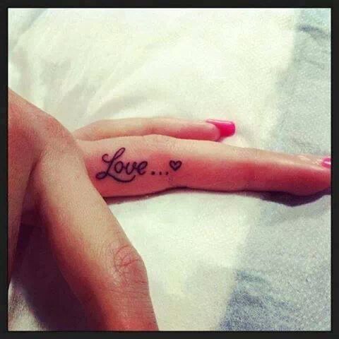 57 Tattoos mit Liebes- und Freundschaftssymbolen