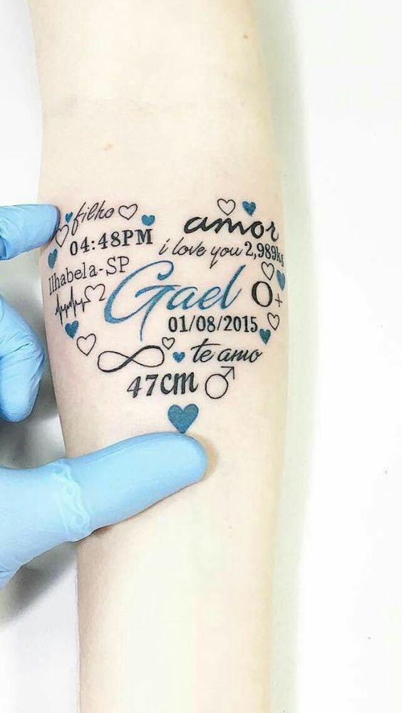 Wunderbar Kindername Tattoo Mann Fotos